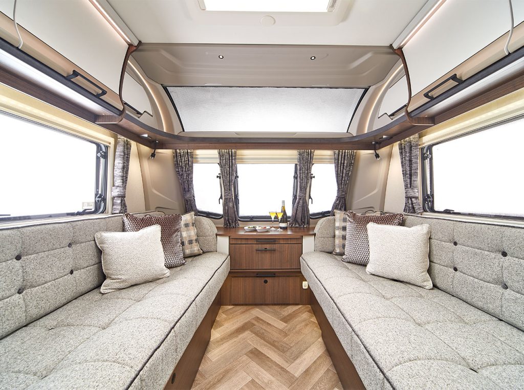 Coachman | Laser - Coachman