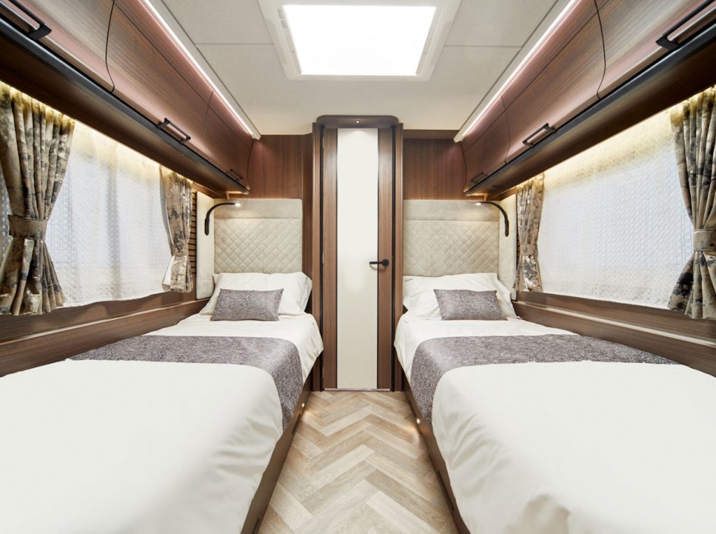 Coachman | Lusso - Coachman